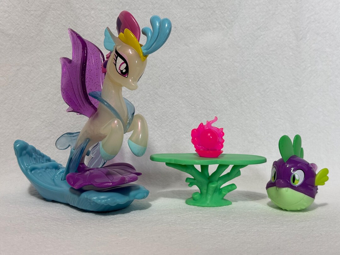 My Little Pony G4 Seapony Queen Novo & Spike Pufferfish With ...