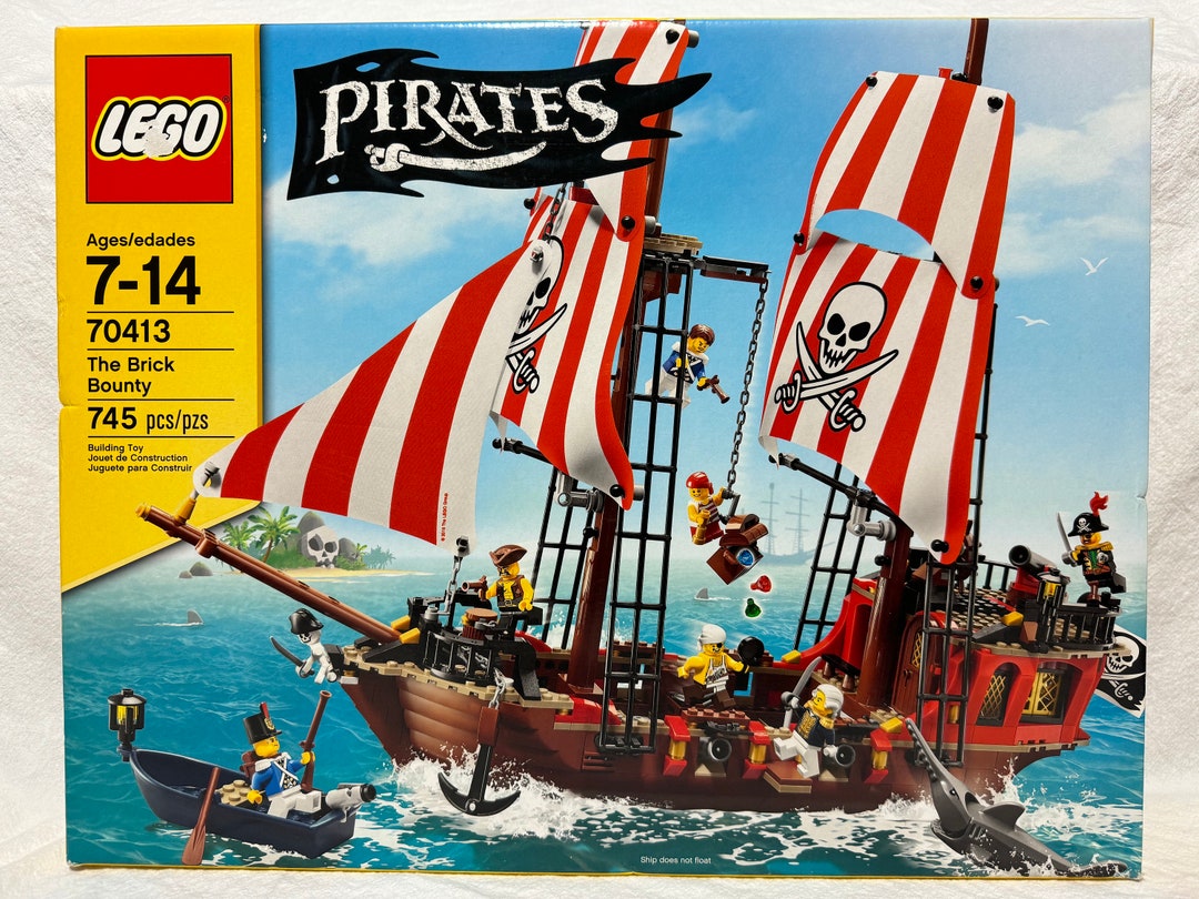 Lego 70413 the Brick Bounty Pirate Boat Ship, 745 Pieces 7 Minifigures ...