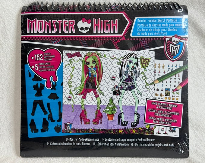 Monster High Fashion Sketch Portfolio Activity Book, Brand New Factory ...