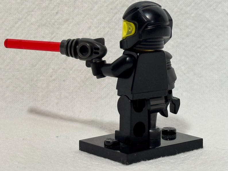 Lego Space Villain Minifigure CMF Series 3, Includes Accessories Stand ...