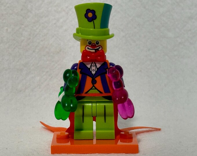 Lego Party Clown Minifigure 71021-4 CMF Series 18, Retired, Includes ...