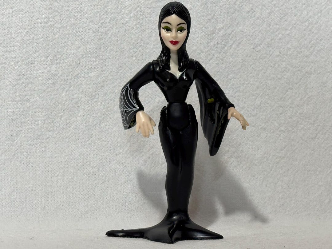 The Addams Family Morticia Action Figure, 1992 Playmates, Arms and ...