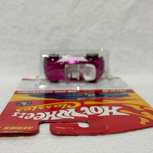 Hot Wheels Classics Series 2 Pink White VW Bug Convertible 21 of 30 ...