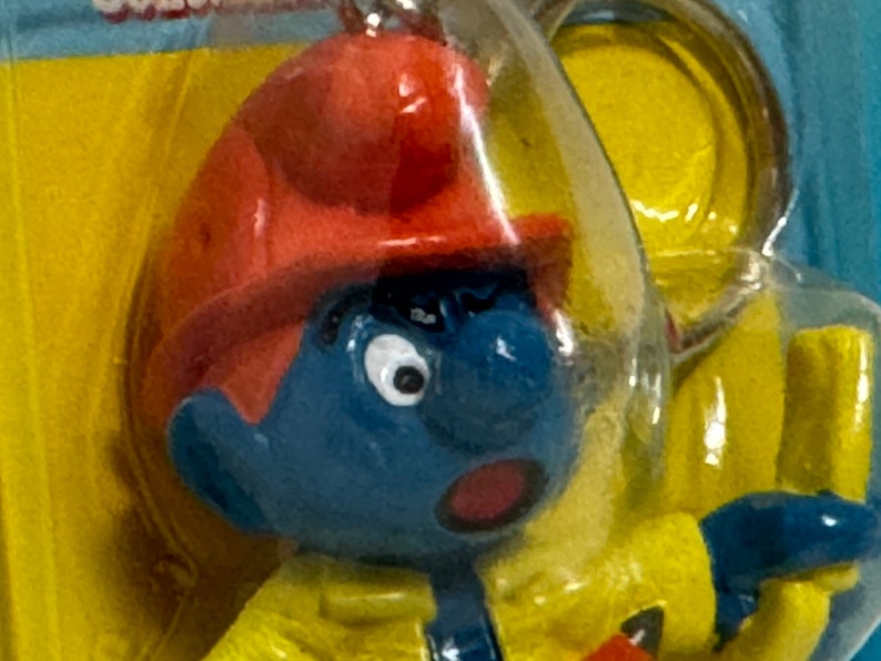 Rare Vintage 1996 the Smurfs Ruler Smurf Keychain, Collectable Smurf ...