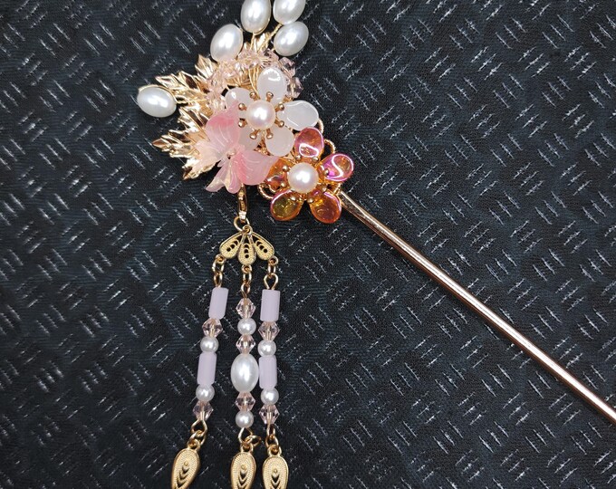 Handmade Blue and White Glass Flower Hair Stick, Gold Tone Brass Leaf ...
