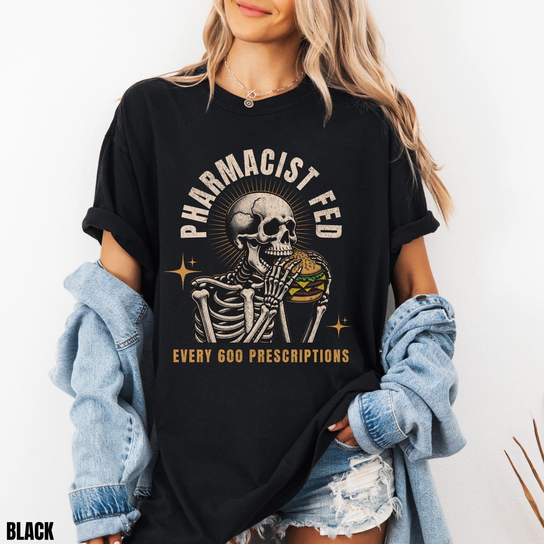 Skeleton Pharmacist Halloween T-shirt, Funny Retail Pharmacist Tee ...