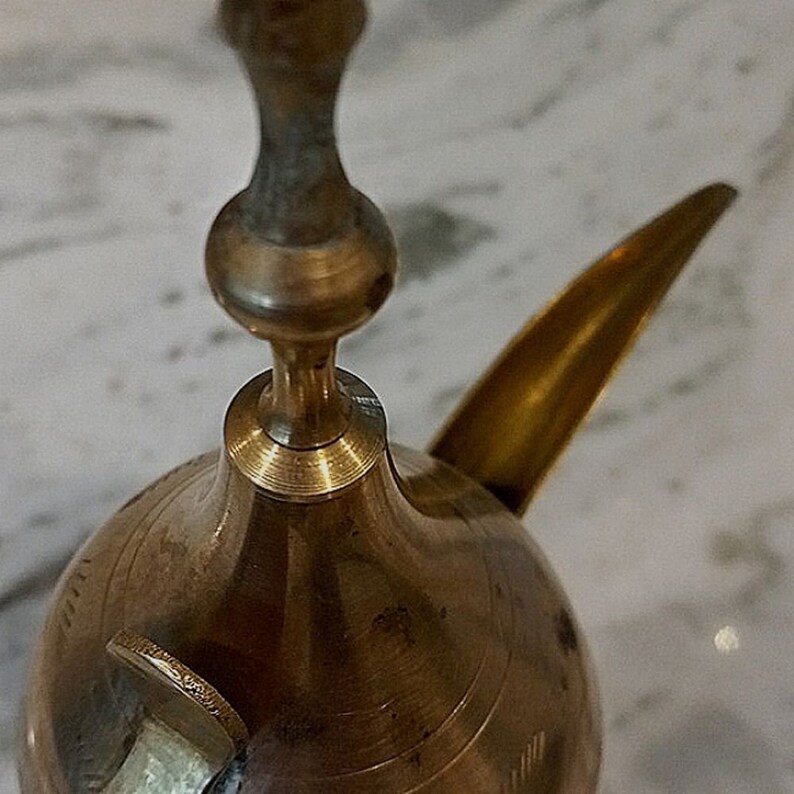 Middle Eastern Dallah Arabic Copper Coffee Pot Vintage Bedouin Jug ...