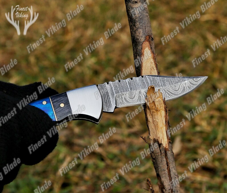 Handmade Damascus Pocket Knife: Pakka Wood Handle, Leather Sheath - Etsy