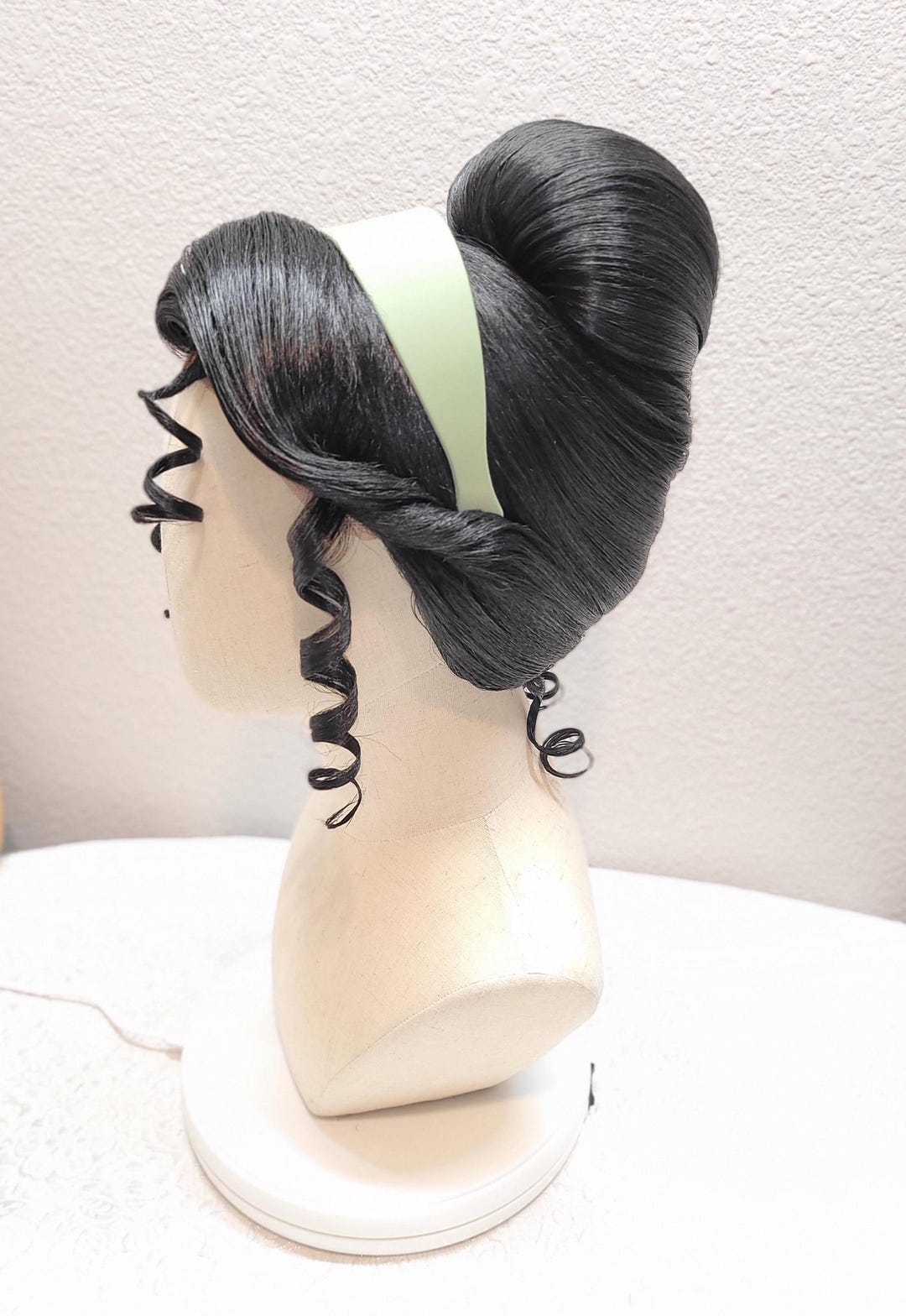 Tiana, Frog Princess Inspired Bun Updo Wig, Cosplay Princess Hairstyle ...