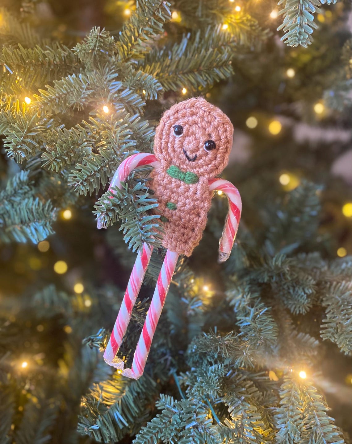 Candy Cane Cuties- Crochet Gingerbread Candy Cane Holder Pattern- Easy ...