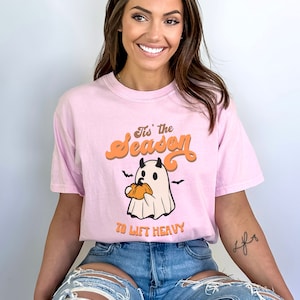 Retro Ghost Gym Shirts for Weightlifting, Halloween Workout Tshirt Gift ...