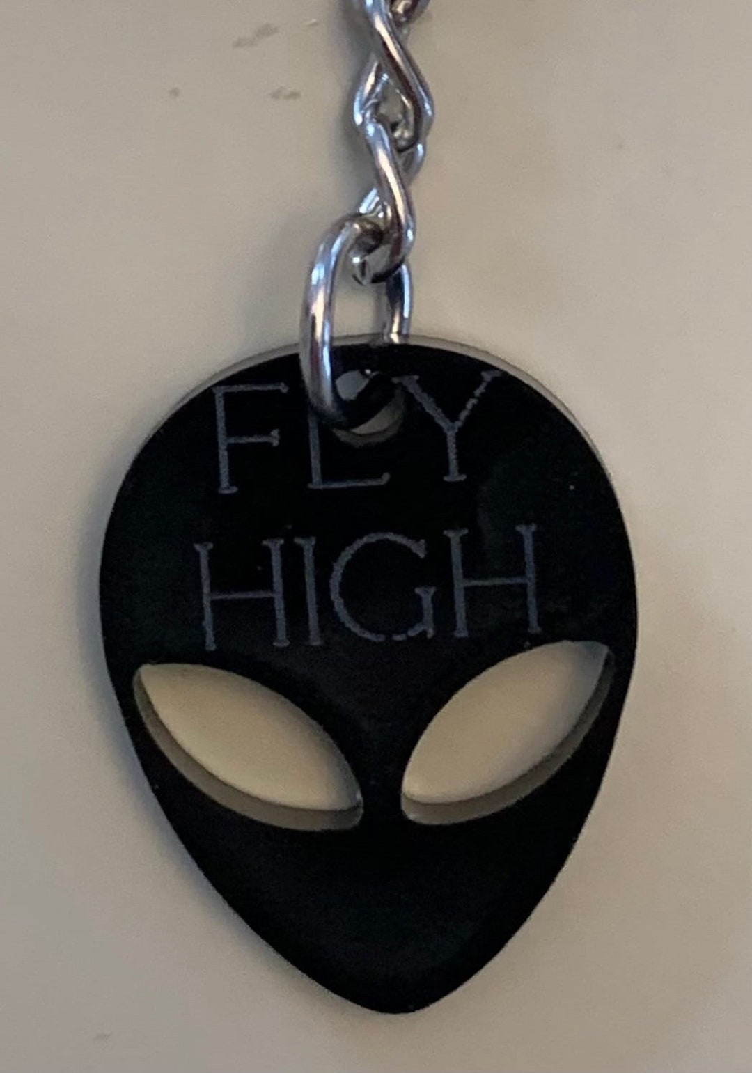 Baby Alien Fly High - Black Acrylic Keychain - Etsy