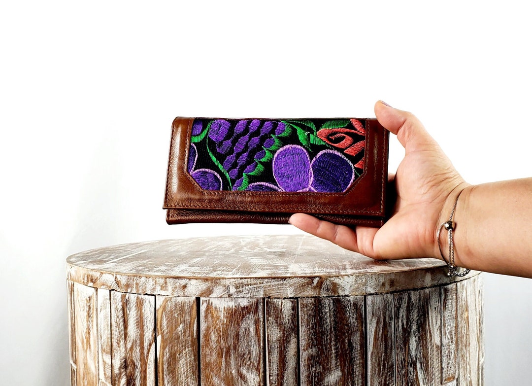 Handmade Leather Wallet With Embroidery-mexican Wallet-artisanal Wallet ...