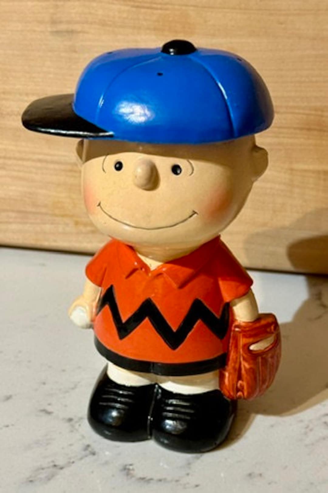 Vintage 1970s Peanuts CHARLIE BROWN Baseball Piggy Bank Ceramic Made in ...