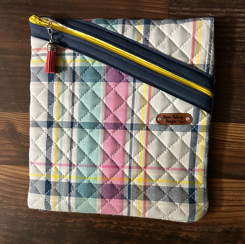 Hemingway Quilted Cross Stitch Notions Pouch - Etsy