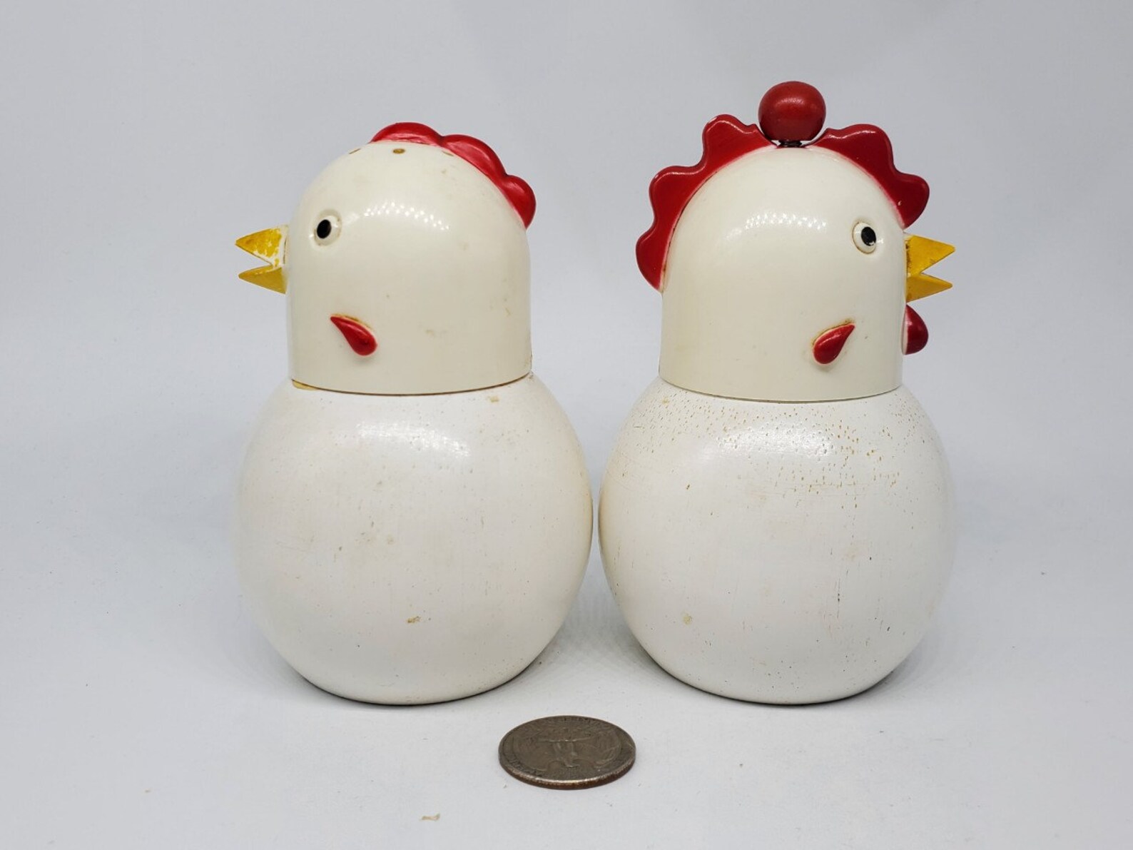 Vintage Mid-century Chicken Hen Rooster Wood & Plastic Salt and Pepper ...