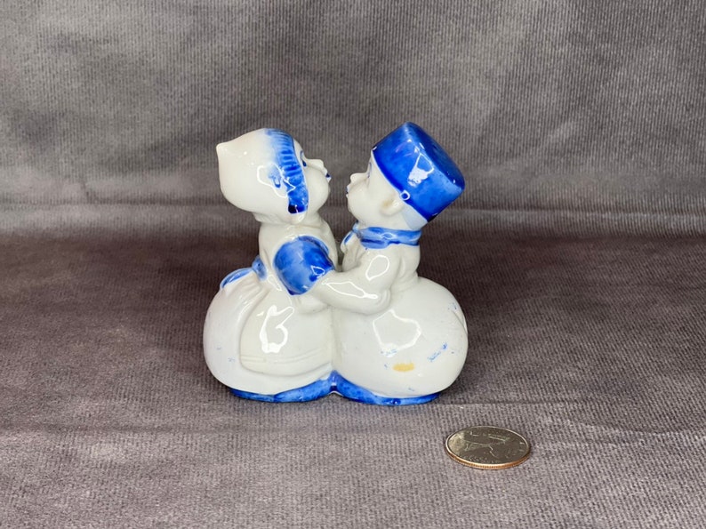Vintage Dutch Boy & Girl Dancing Salt and Pepper Shakers Made in Japan ...