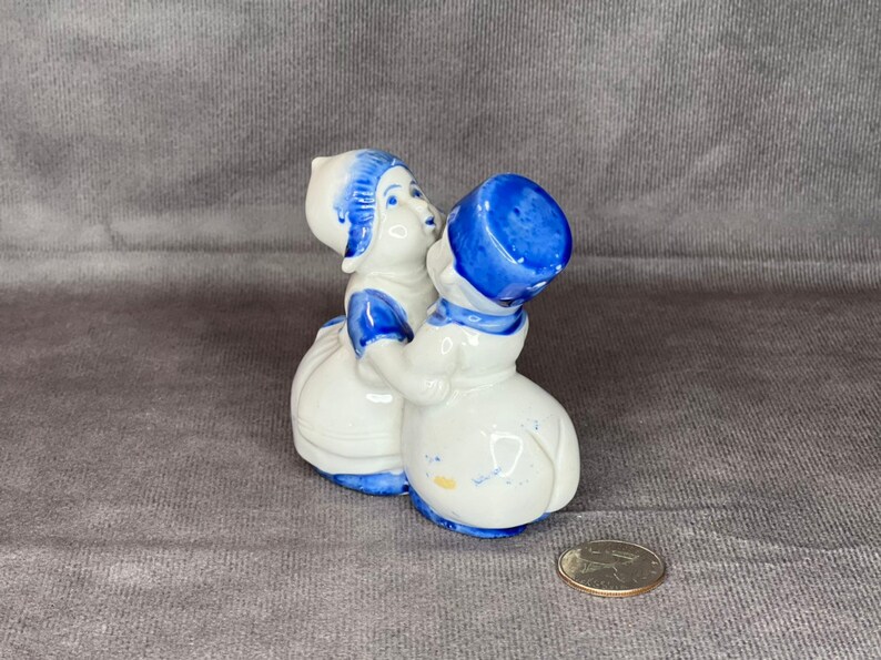 Vintage Dutch Boy & Girl Dancing Salt and Pepper Shakers Made in Japan ...