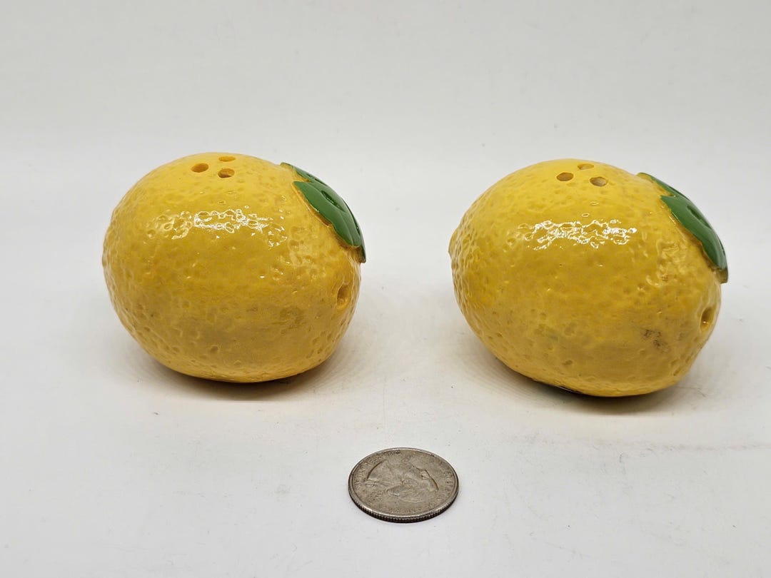 Lemon Fruit Salt Pepper Ceramic Shakers Kitchen Dining Yellow Citrus ...