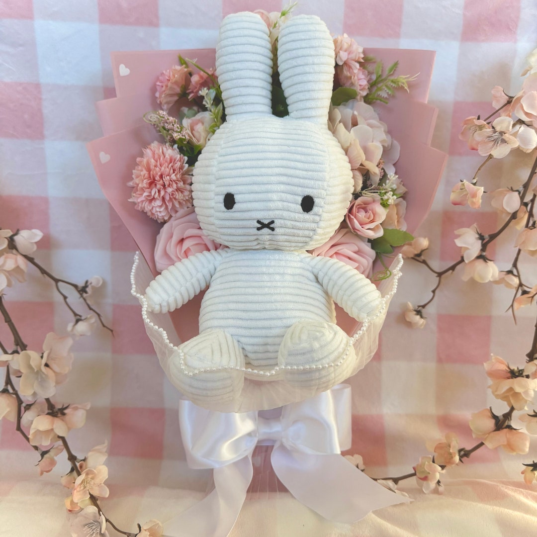 Cute Plushy Flower Bouquet perfect Gift for Celebrations, Christmas ...