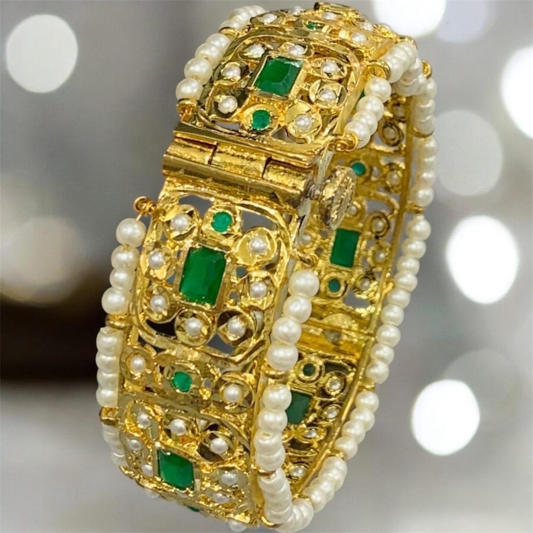 Green Emerald Jadau Bangle / Traditional Indian Pearl Openable Bracelet ...