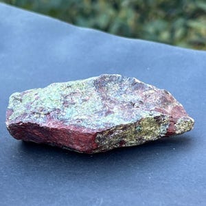 Raw Blood Stone (south Africa), Rare Bastite Stone ( Epidote ...