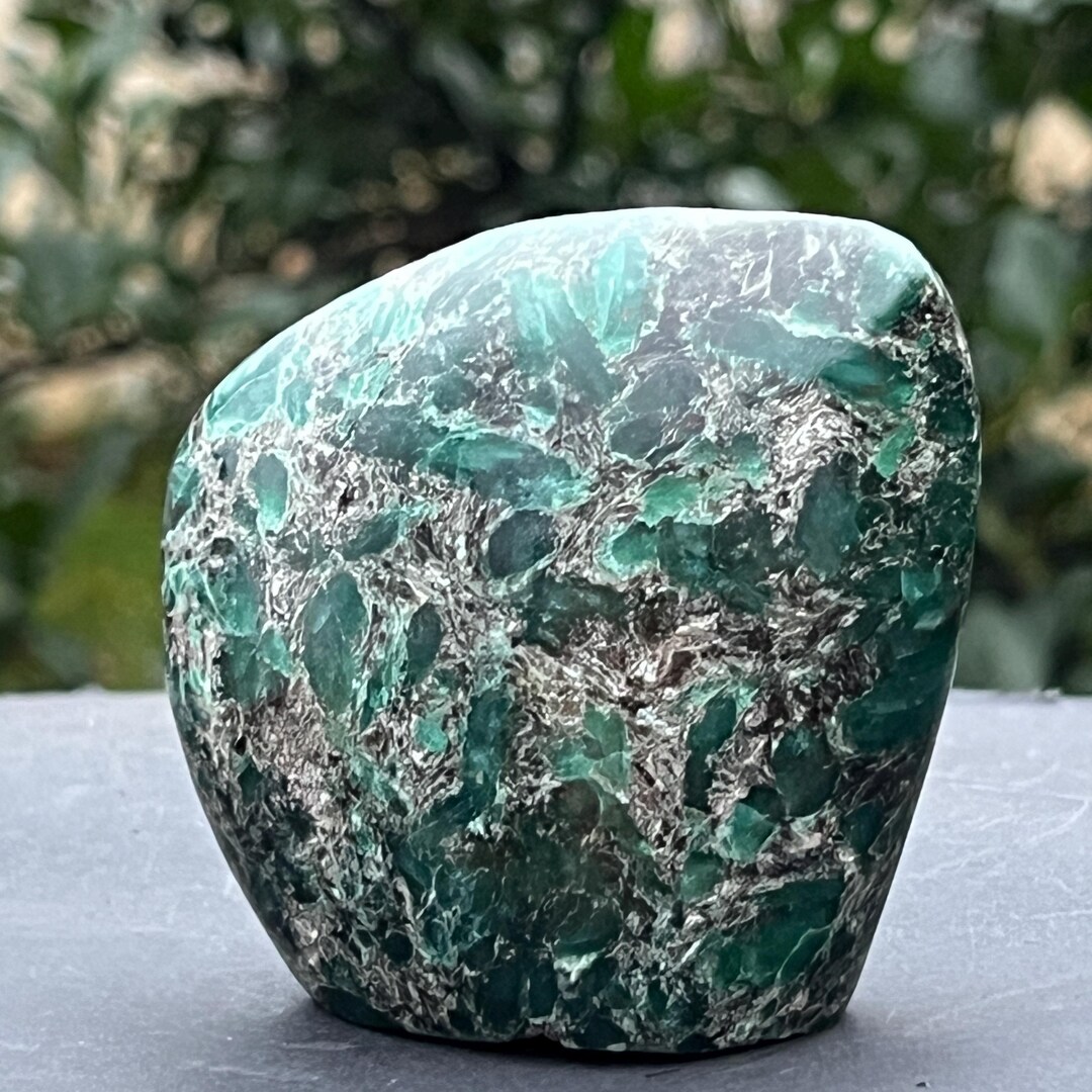 Rare Emerald Mica in Matrix Freeform 7×7×4 Cm Model 4 | Green Crystal ...
