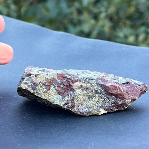 Raw Blood Stone (south Africa), Rare Bastite Stone ( Epidote ...