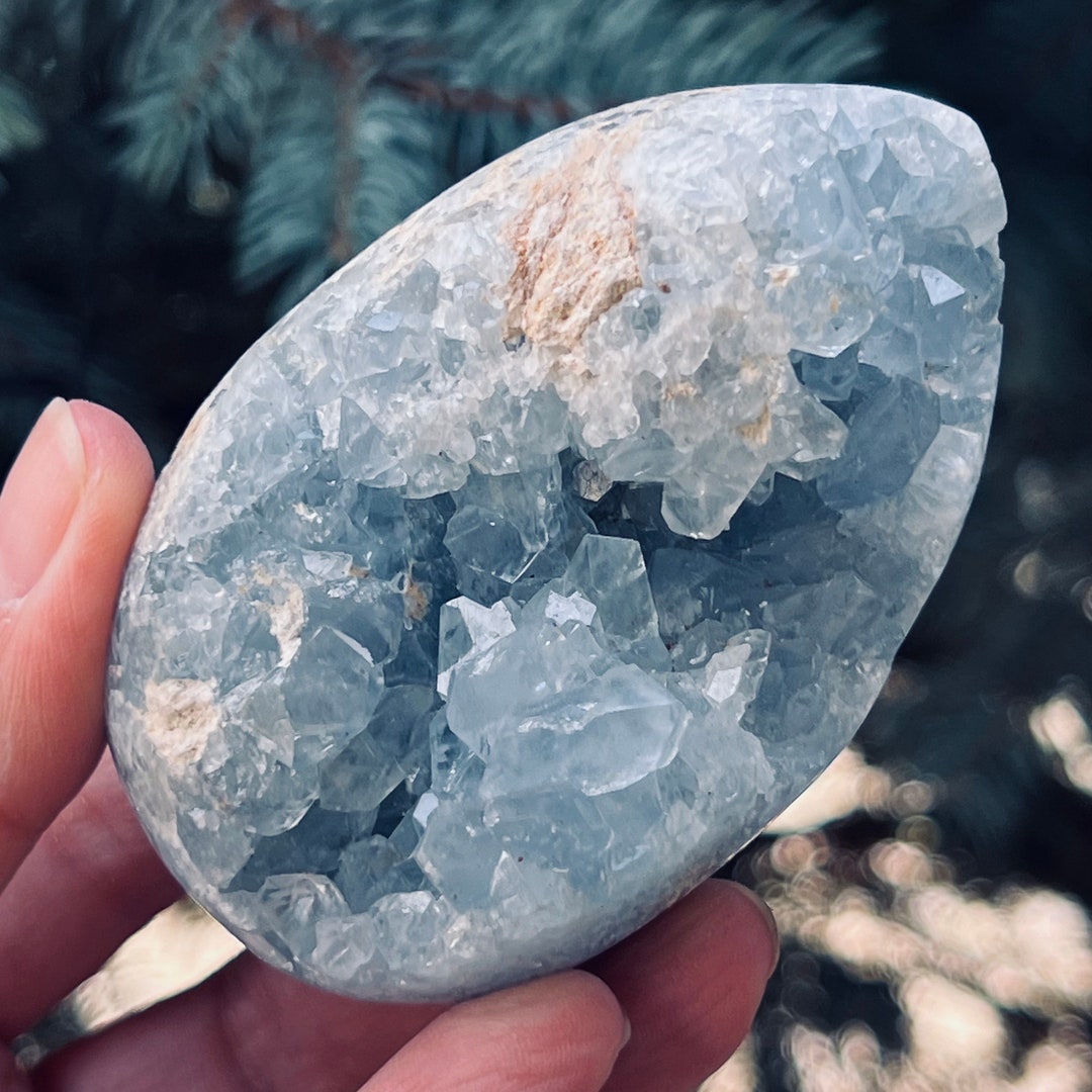 Celestine Celestit Quartz Egg Geoda Cluster (madagascar) Model 65 ...