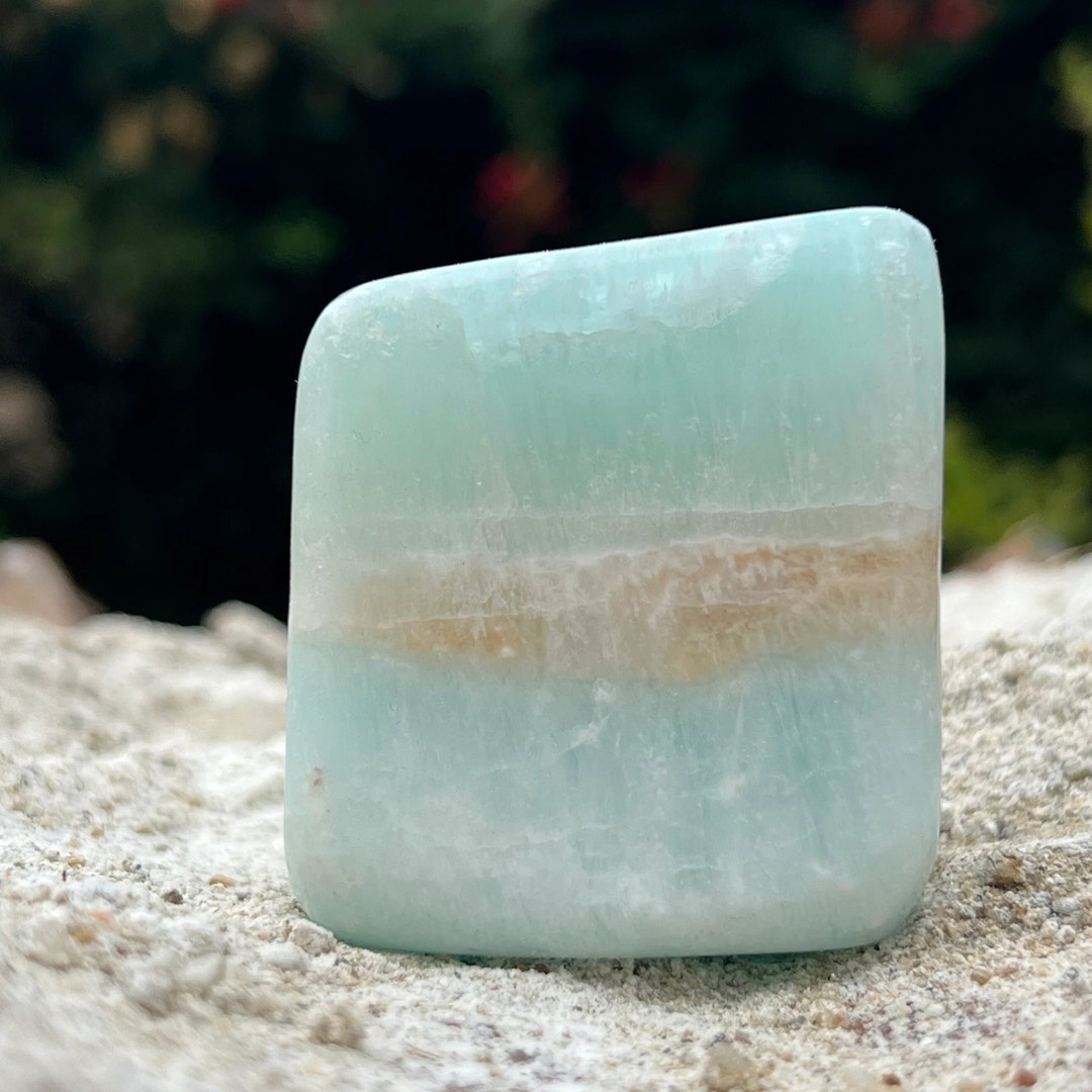 Caribbean Blue Calcite Freeform Model 1 From Pakistan, Calcite Minerals ...