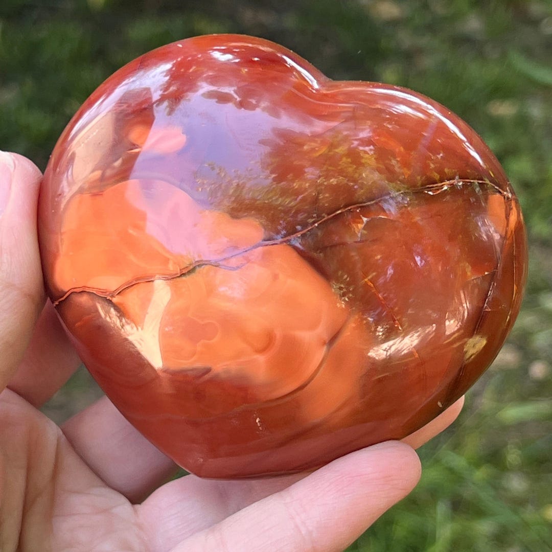 Carnelian Heart Model 18 - 9x8x4cm Gemstone for Creativity, Vitality ...