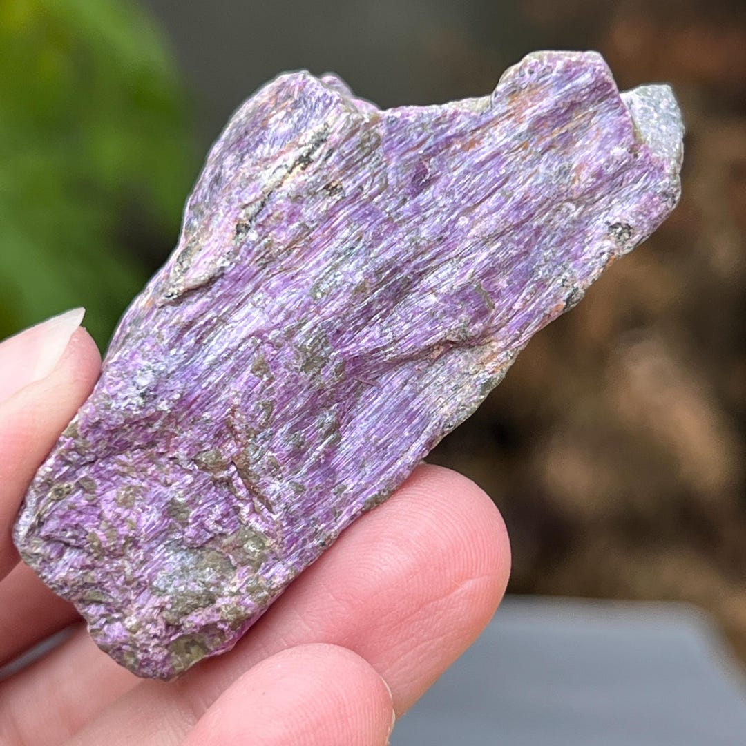 Raw Stichtite From South Africa Model S1, Crystals, Natural Stichtite ...