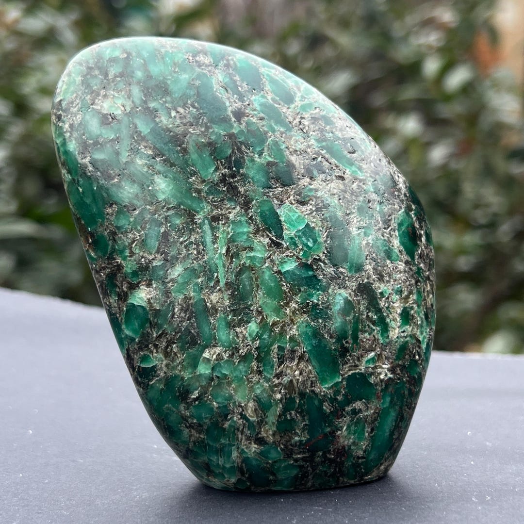 Rare Emerald Mica in Matrix Freeform 9.7×7.2×3.2 Cm Model 2 | Crystals ...