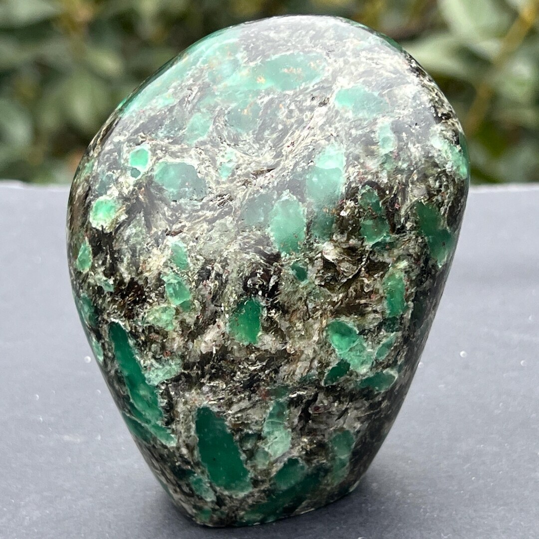 Rare Emerald Mica in Matrix Freeform 8.5×6.5×4.1 Cm Model 3 | Crystal ...