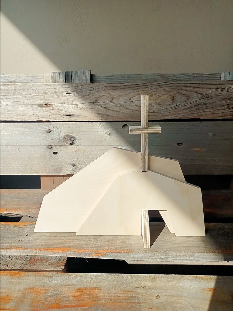 Contemporary Resurrection Scene, Empty Tomb Scene Wooden Art Piece ...