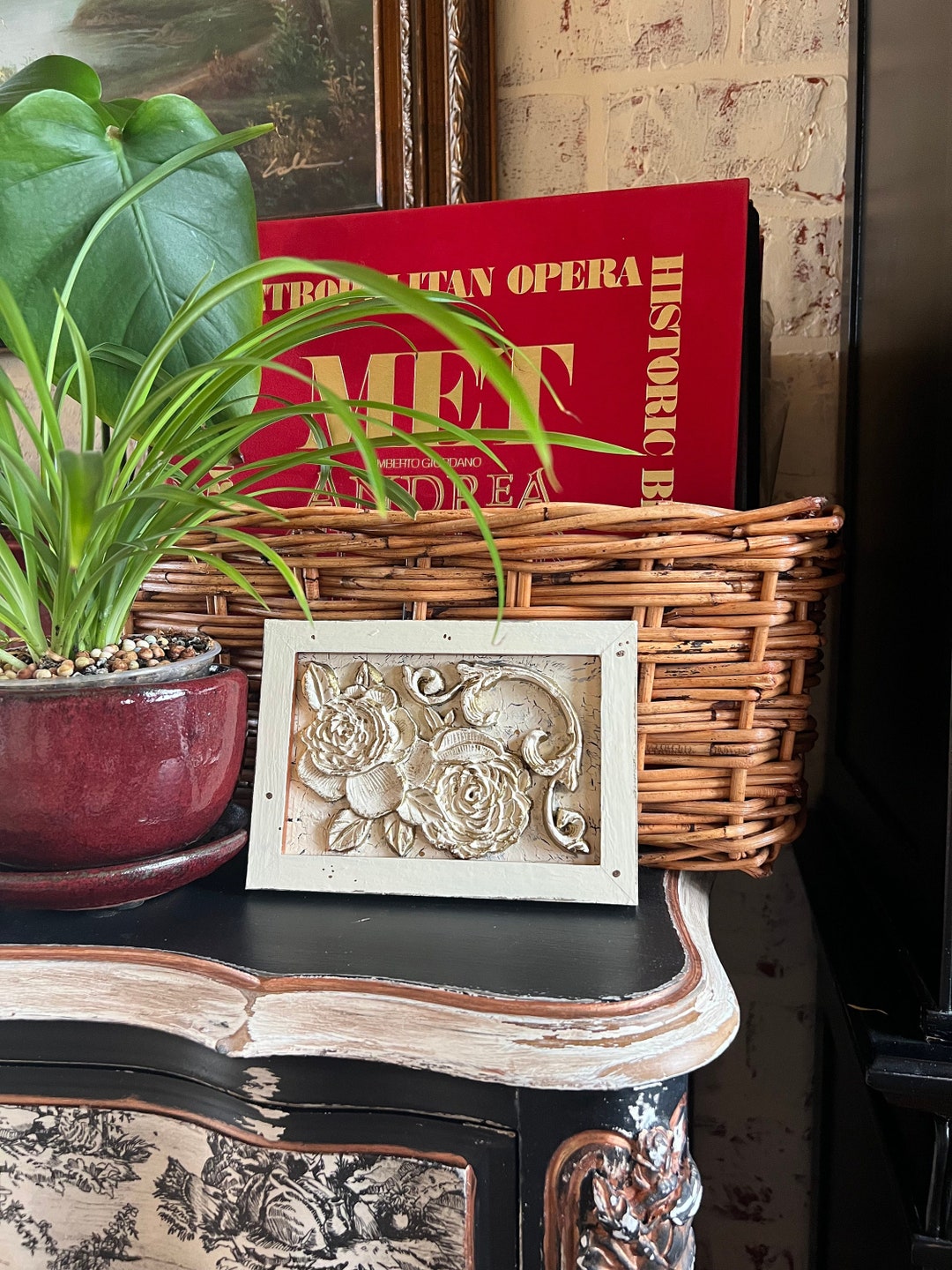 Cream & Gold buff-flowers Series 13 - Etsy