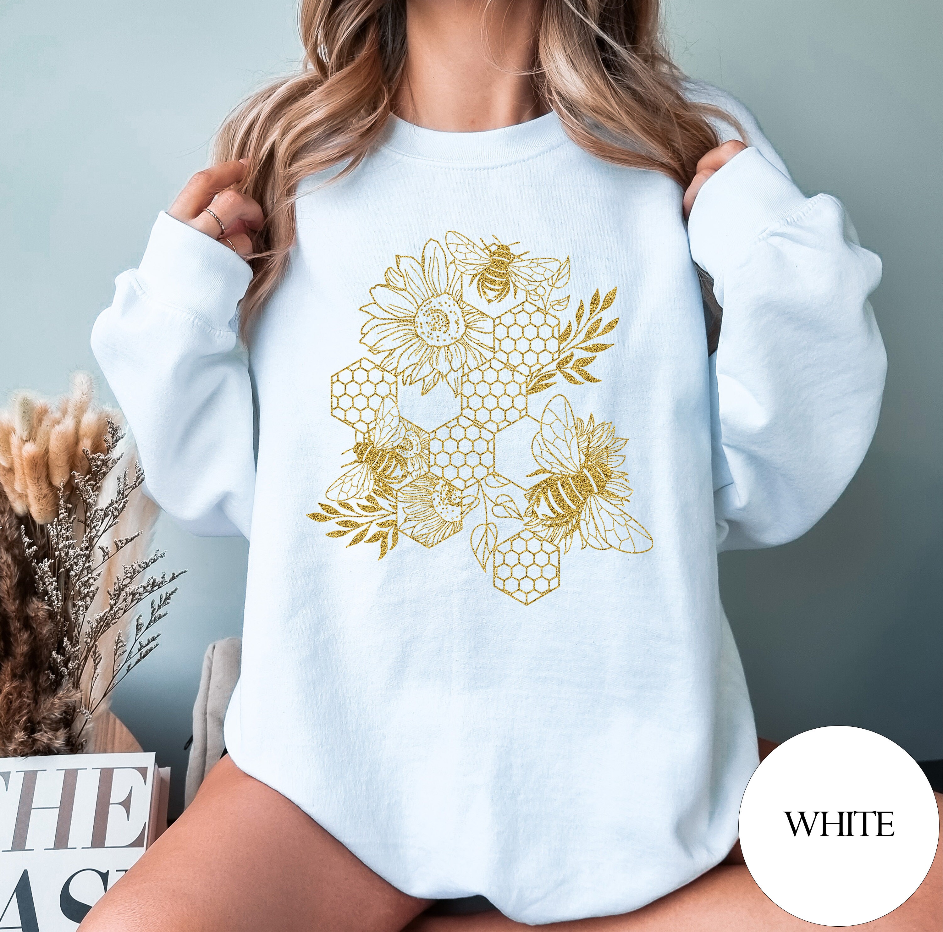 Bumblebee Sweatshirt Nature Inspired Crewneck Sweater for - Etsy