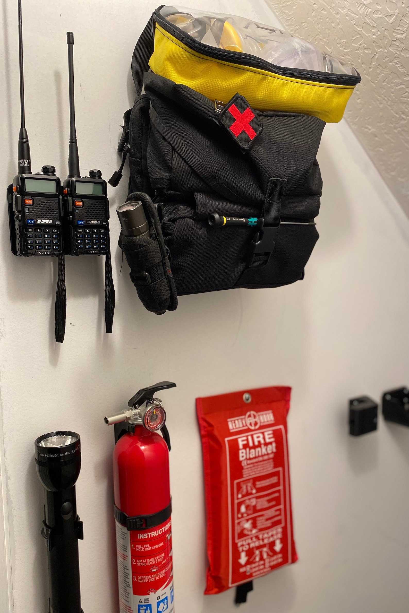 Baofeng UV-5R Radio Wall Mount - Two-way Radio Bracket - Etsy