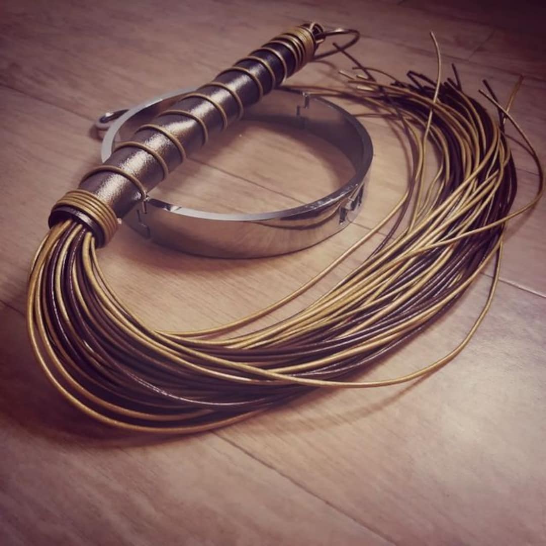 Bdsm Flogger, Leather Flogger, Leather Whip, Flogging, Leather Flogger ...