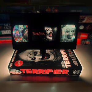 Terrifier VHS Lamp: Handmade Retro Horror Movie Decor - Etsy