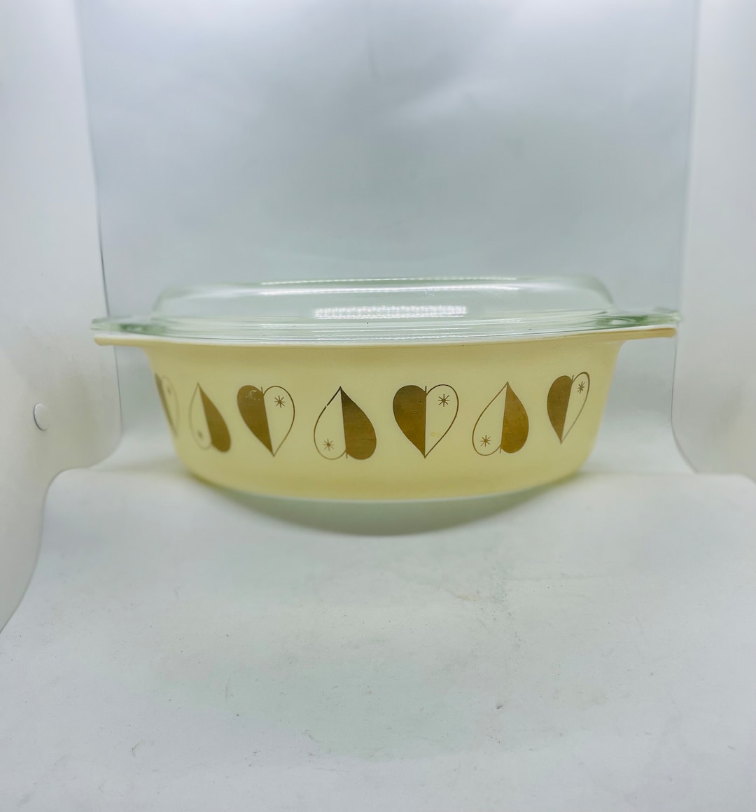 1958 PYREX Golden Hearts 2.5 Quart Casserole Dish - Etsy
