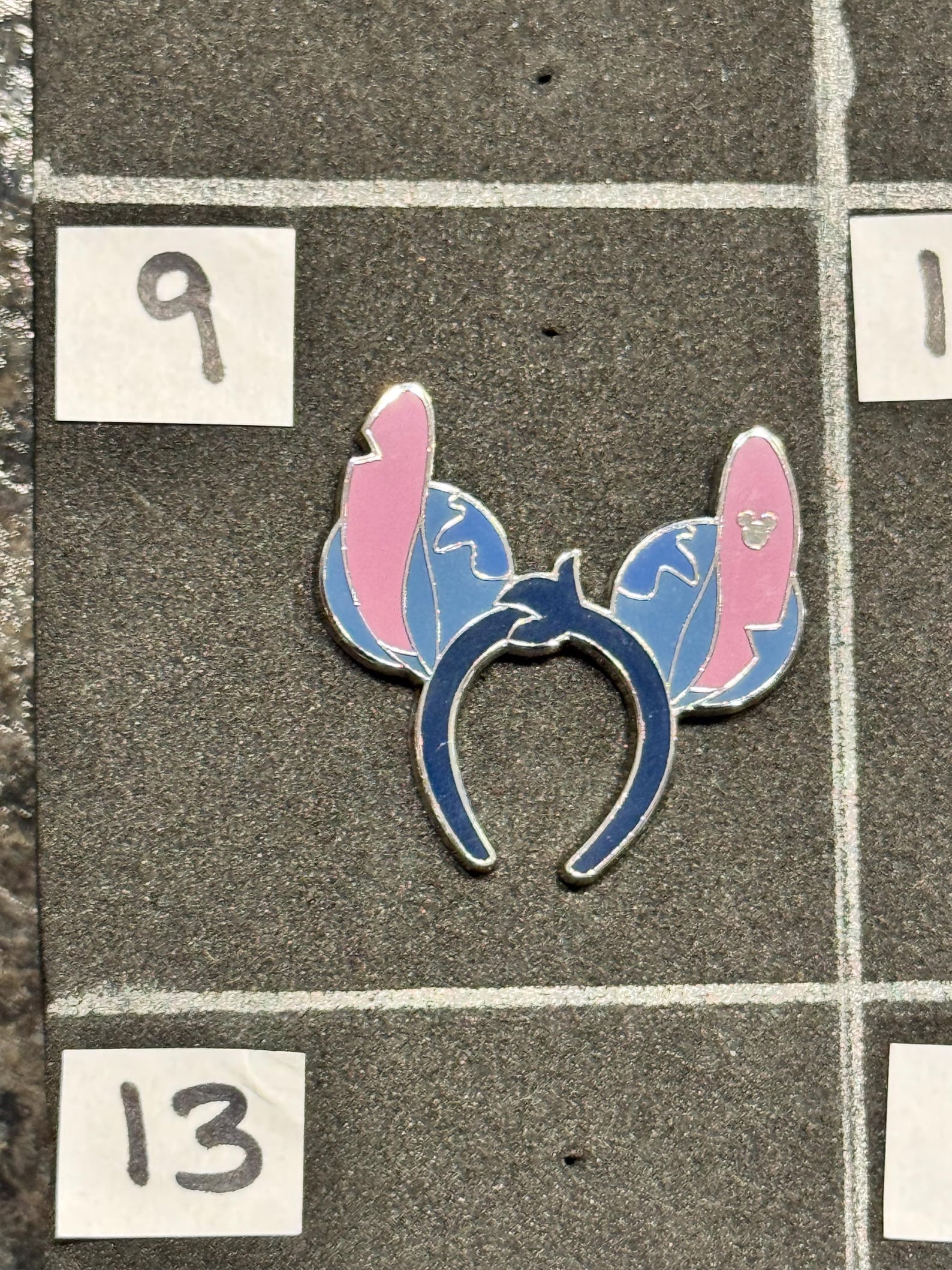 AUTHENTIC Disney 2025 - Walt Disney World Hidden Mickey Pin Chaser and ...