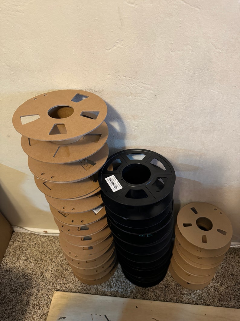 Upcycled 3D Printing Waste: Small Spools for Eco-friendly Organization ...