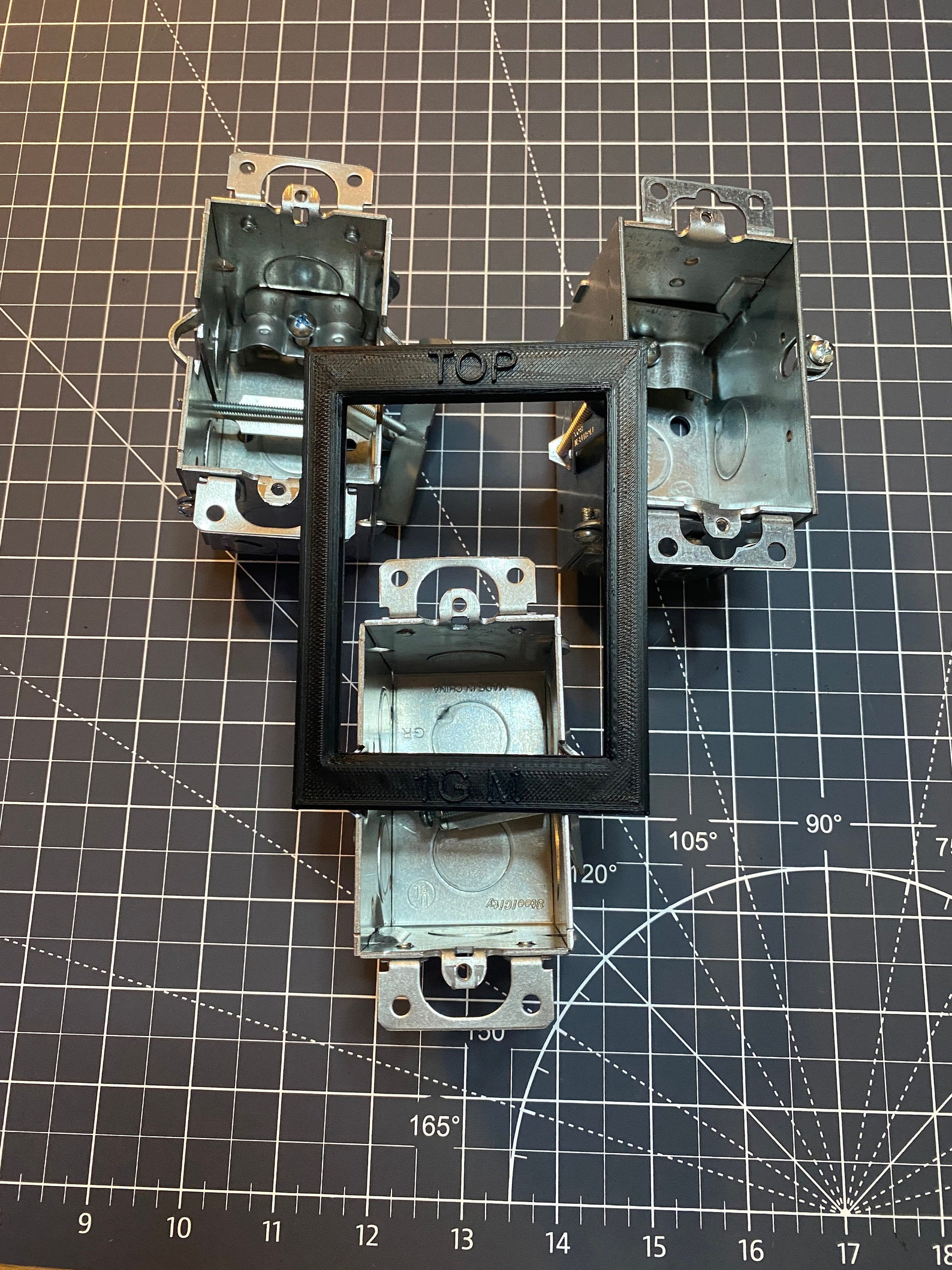 Precision Electrician's Cut-in Box Template Collection: 1-4 Gang, Round ...