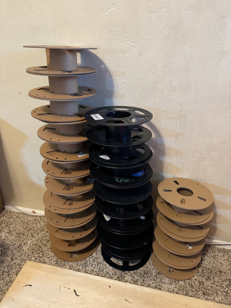 Upcycled 3D Printing Waste: Small Spools for Eco-friendly Organization ...