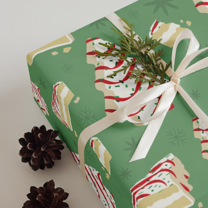 Christmas Tree Cake Wrapping Paper Sheets, Debbie Tree Cake Design ...