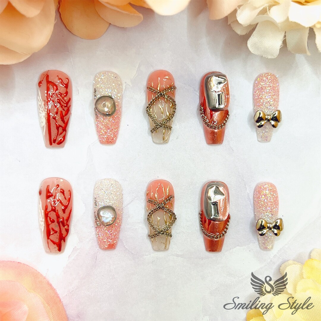 Blush Dyed Chain Gang Press on Nails by SMILINGSTYLE | Luxury Fake ...