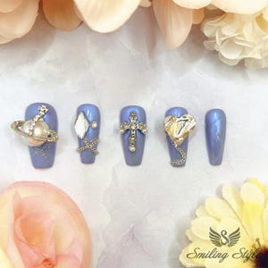 Blue Cat's Eye Planet Press on Nails by SMILINGSTYLE | Luxury Fake ...