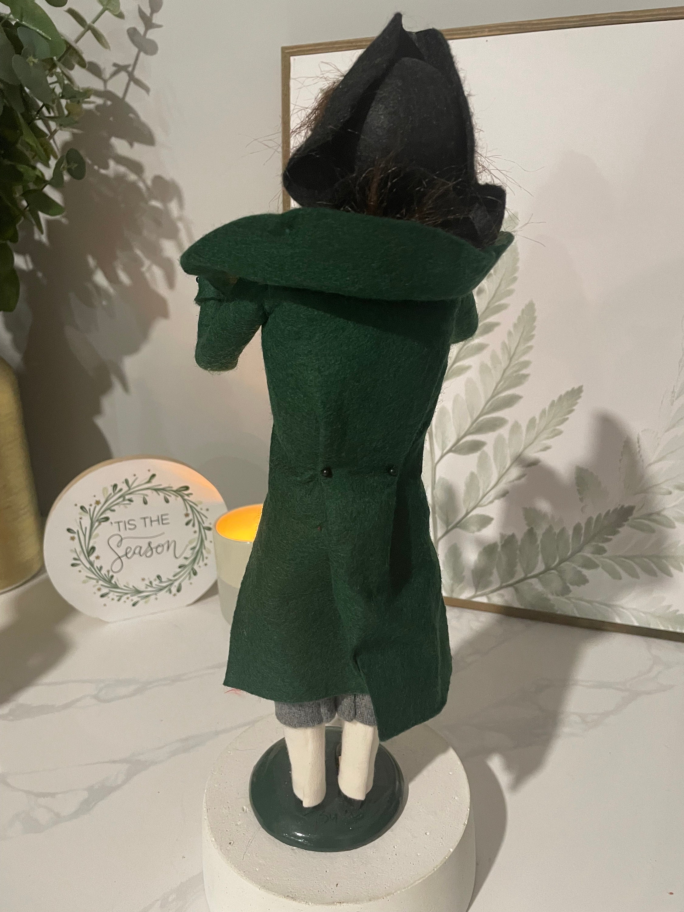 Byers Choice the Carolers - Williamsburg Collection - Man With Lantern ...
