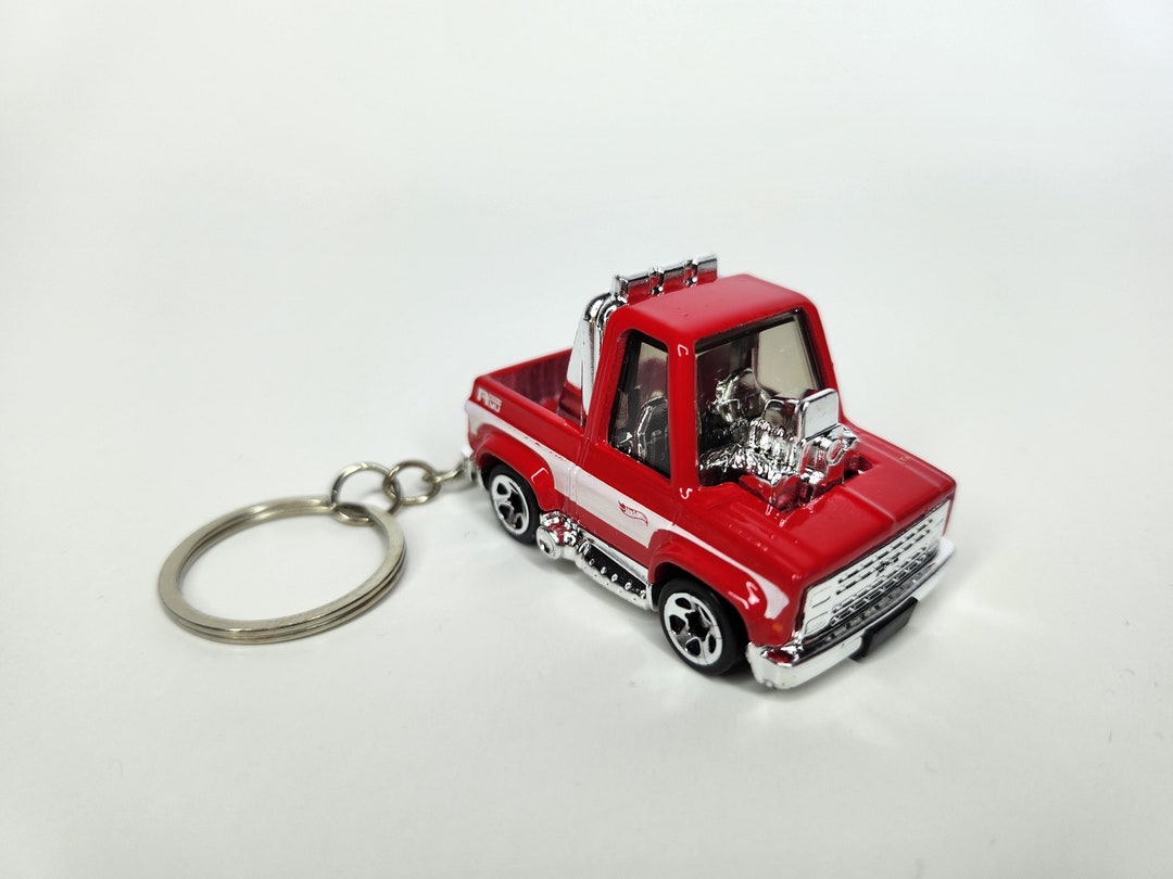 Toond 1983 Chevy Silverado Keychain hotwheels - Etsy
